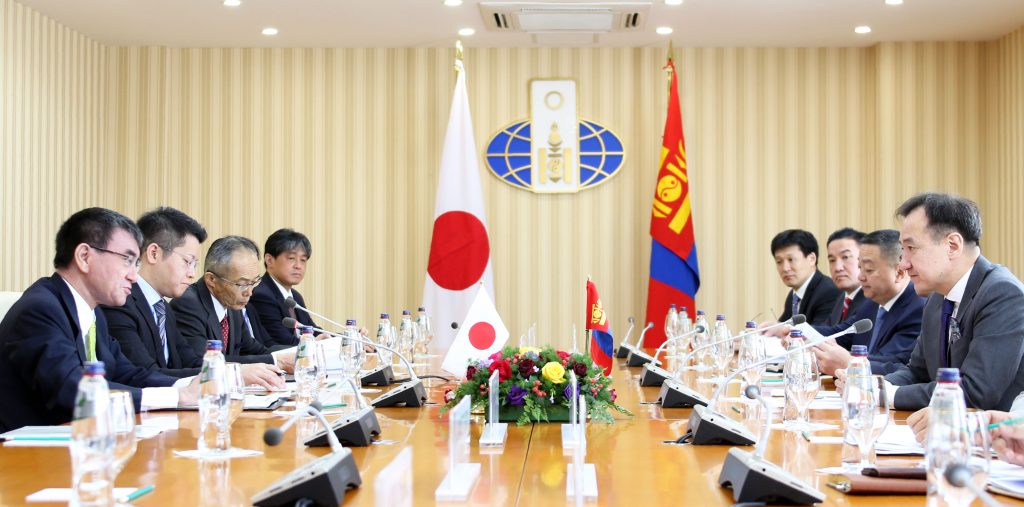 Монгол Улс Япон Улсын Гадаад харилцааны сайд нар албан ёсны хэлэлцээ хийв Updown Mn